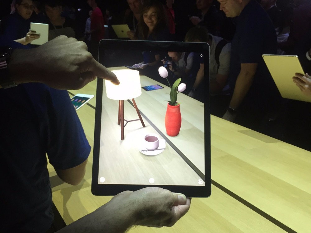 Appleが発表したARKitで開発できるアプリは10カテゴリーある？将来的には「iGlass」とも連携する？ | StartHome